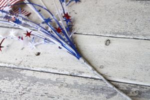 Holiday DIY: Kid-Friendly Sparklers - Modern Parents Messy Kids